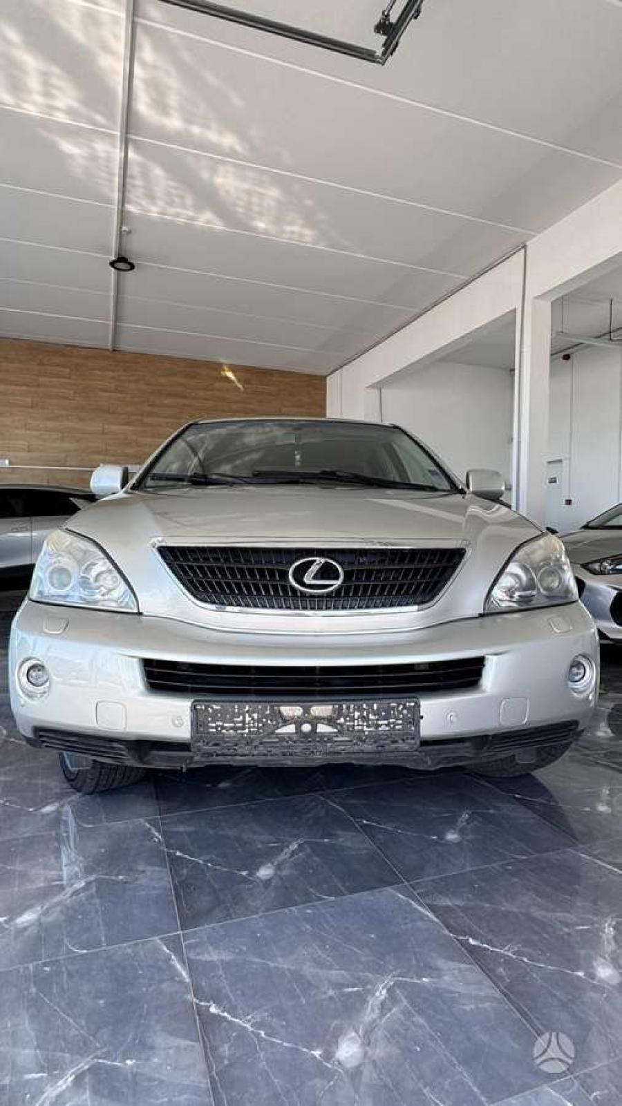 Pelēks Lexus RX 400h 2007 Panevēža, ar dzinēja tilpumu 3.30 L un nobraukumu 297 tūkst. km par 5700 €, foto 3 vietnē AUTOMOTO.COM.LV