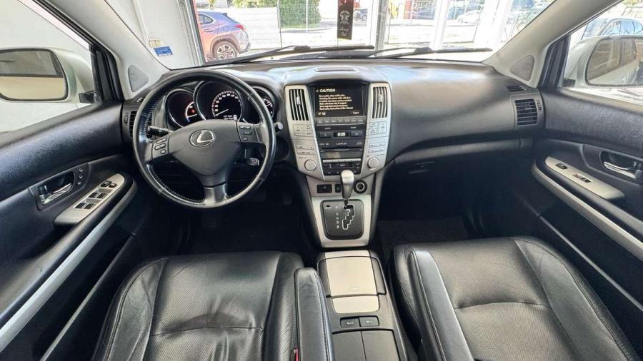 Pelēks Lexus RX 400h 2007 Panevēža, ar dzinēja tilpumu 3.30 L un nobraukumu 297 tūkst. km par 5700 €, foto 13 vietnē AUTOMOTO.COM.LV