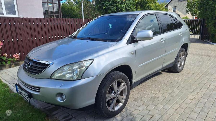 Grey Lexus RX 400h 2007 in Vilnius, with an engine capacity of 3.30 L and mileage of 270 thousand km for 4000 €, photo 3 on AUTOMOTO.COM.LV