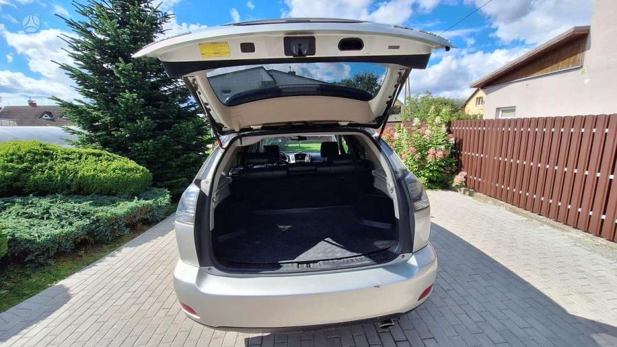 Grey Lexus RX 400h 2007 in Vilnius, with an engine capacity of 3.30 L and mileage of 270 thousand km for 4000 €, photo 10 on AUTOMOTO.COM.LV