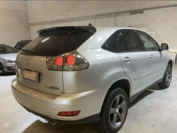 Лексус RX 400h 2007 в Вильнюс на AUTOMOTO.COM.LV Серый Лексус RX 400h 2007 в Вильнюс, объемом двигателя 3.30 л и пробегом 243 тыс. км за 6900 €, фото 5 на AUTOMOTO.COM.LV