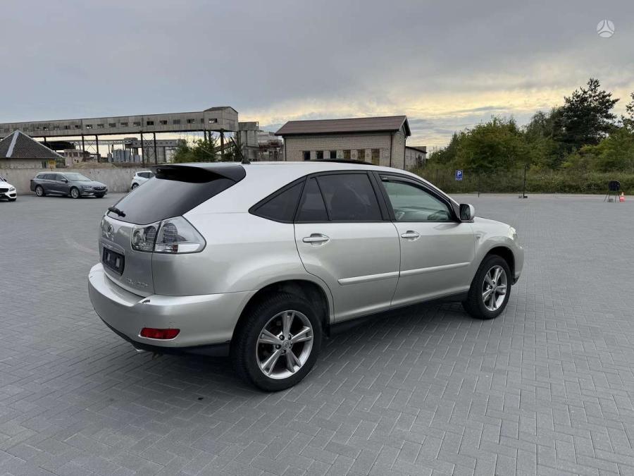 Grey Lexus RX 400h 2007 in Telschi, with an engine capacity of 3.31 L and mileage of 254 thousand km for 4999 €, photo 8 on AUTOMOTO.COM.LV