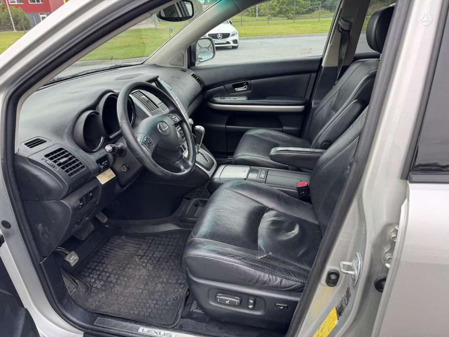Grey Lexus RX 400h 2007 in Telschi, with an engine capacity of 3.31 L and mileage of 254 thousand km for 4999 €, photo 16 on AUTOMOTO.COM.LV