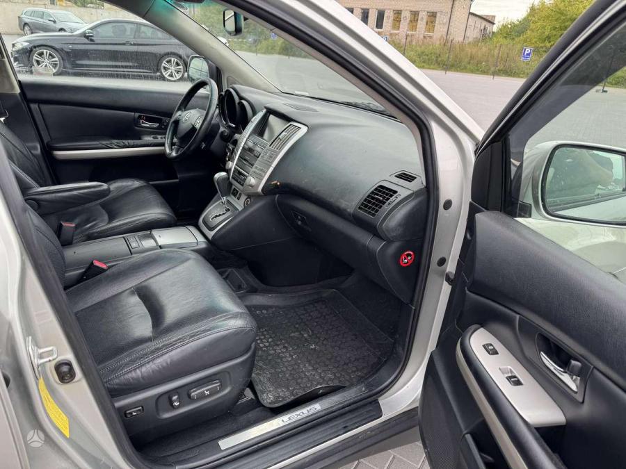 Grey Lexus RX 400h 2007 in Telschi, with an engine capacity of 3.31 L and mileage of 254 thousand km for 4999 €, photo 19 on AUTOMOTO.COM.LV