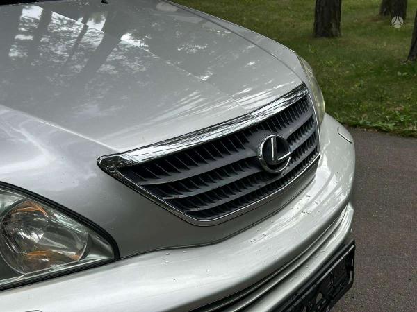 Grey Lexus RX 400h 2007 in Vilnius, with an engine capacity of 3.30 L and mileage of 243 thousand km for 6900 €, photo 9 on AUTOMOTO.COM.LV