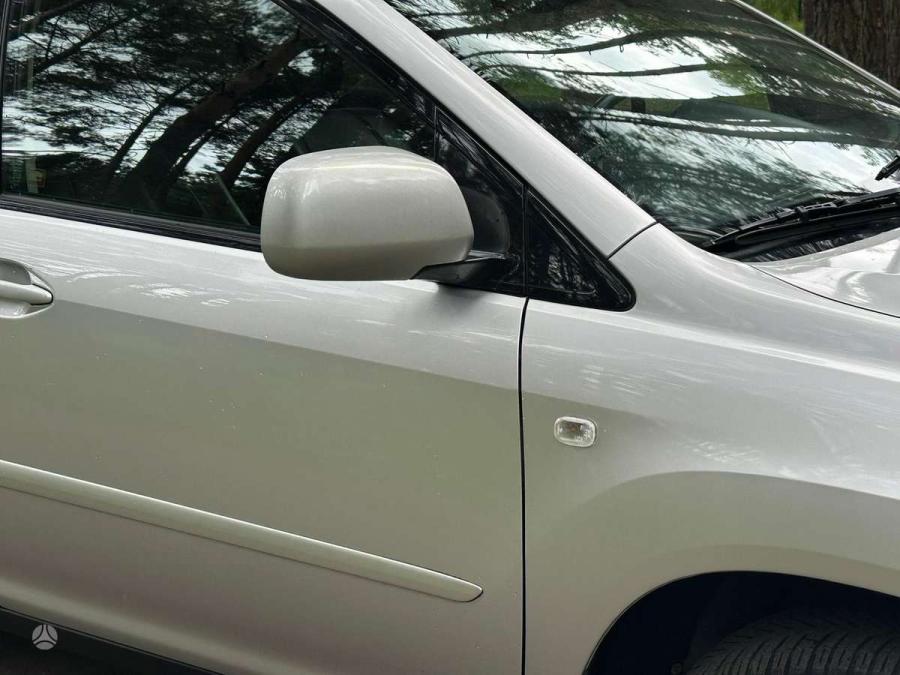 Pelēks Lexus RX 400h 2007 Viļņa, ar dzinēja tilpumu 3.30 L un nobraukumu 243 tūkst. km par 6900 €, foto 10 vietnē AUTOMOTO.COM.LV