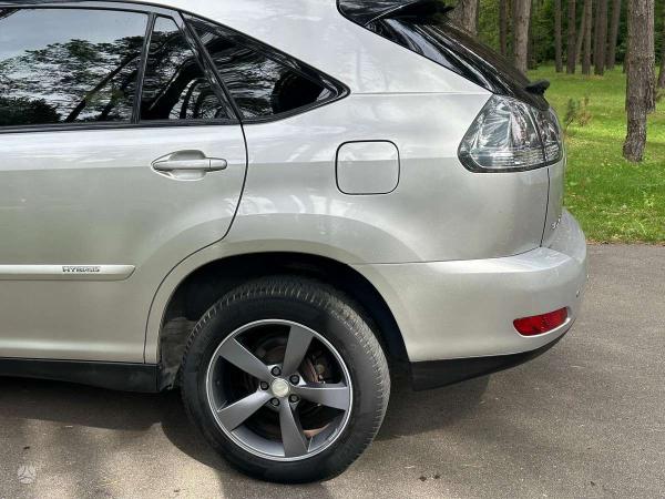 Grey Lexus RX 400h 2007 in Vilnius, with an engine capacity of 3.30 L and mileage of 243 thousand km for 6900 €, photo 11 on AUTOMOTO.COM.LV