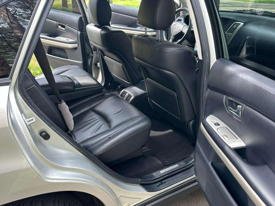 Pelēks Lexus RX 400h 2007 Viļņa, ar dzinēja tilpumu 3.30 L un nobraukumu 243 tūkst. km par 6900 €, foto 16 vietnē AUTOMOTO.COM.LV