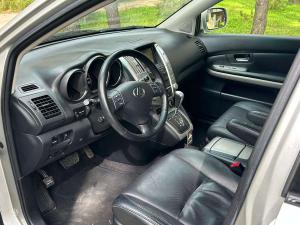Pelēks Lexus RX 400h 2007 Viļņa, ar dzinēja tilpumu 3.30 L un nobraukumu 243 tūkst. km par 6900 €, foto 23 vietnē AUTOMOTO.COM.LV