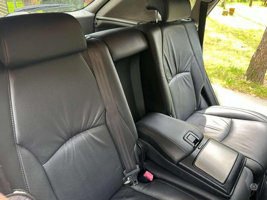 Pelēks Lexus RX 400h 2007 Viļņa, ar dzinēja tilpumu 3.30 L un nobraukumu 243 tūkst. km par 6900 €, foto 31 vietnē AUTOMOTO.COM.LV