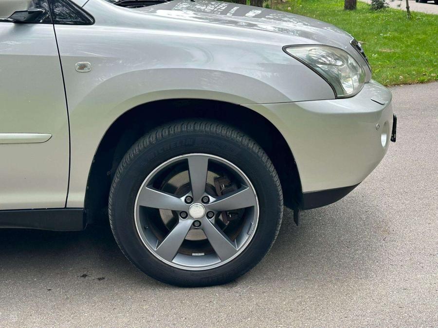 Pelēks Lexus RX 400h 2007 Viļņa, ar dzinēja tilpumu 3.31 L un nobraukumu 243 tūkst. km par 6700 €, foto 8 vietnē AUTOMOTO.COM.LV