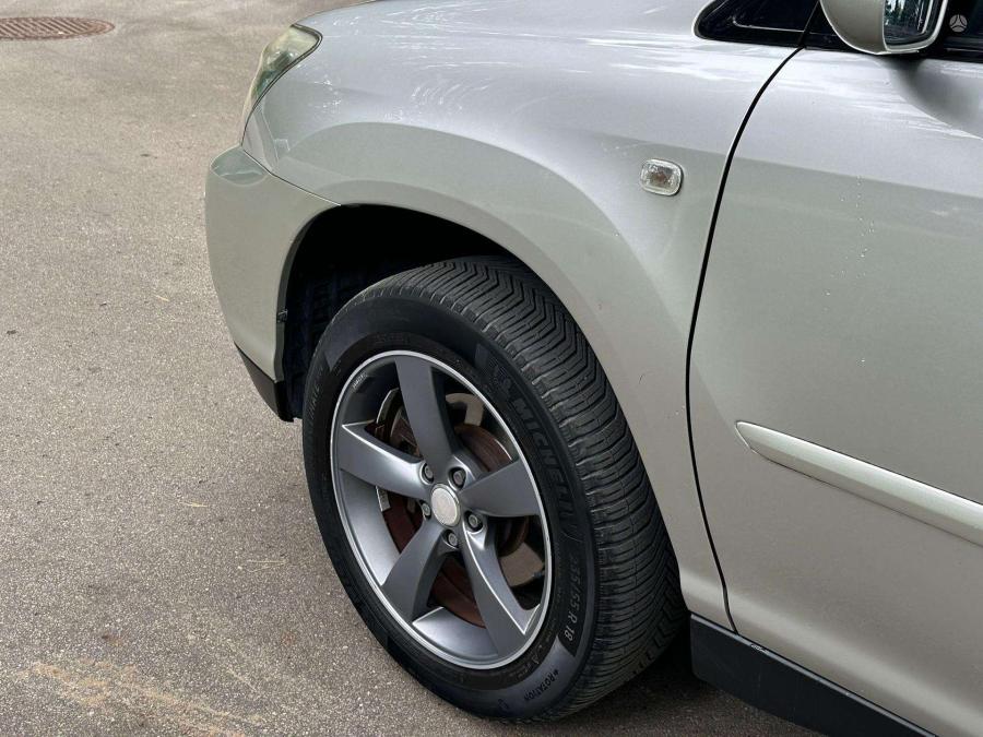 Pelēks Lexus RX 400h 2007 Viļņa, ar dzinēja tilpumu 3.31 L un nobraukumu 243 tūkst. km par 6700 €, foto 10 vietnē AUTOMOTO.COM.LV