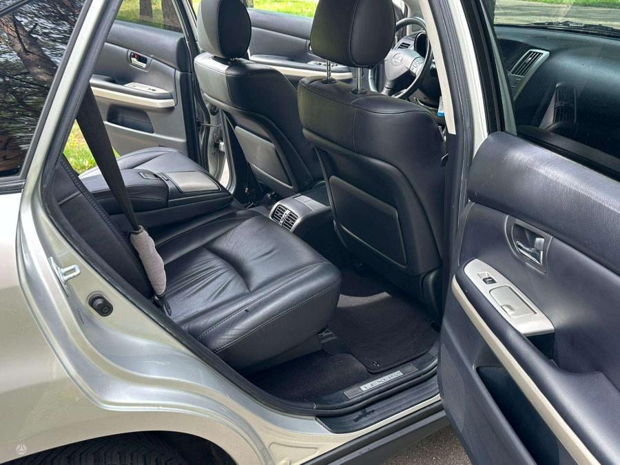 Pelēks Lexus RX 400h 2007 Viļņa, ar dzinēja tilpumu 3.31 L un nobraukumu 243 tūkst. km par 6700 €, foto 24 vietnē AUTOMOTO.COM.LV