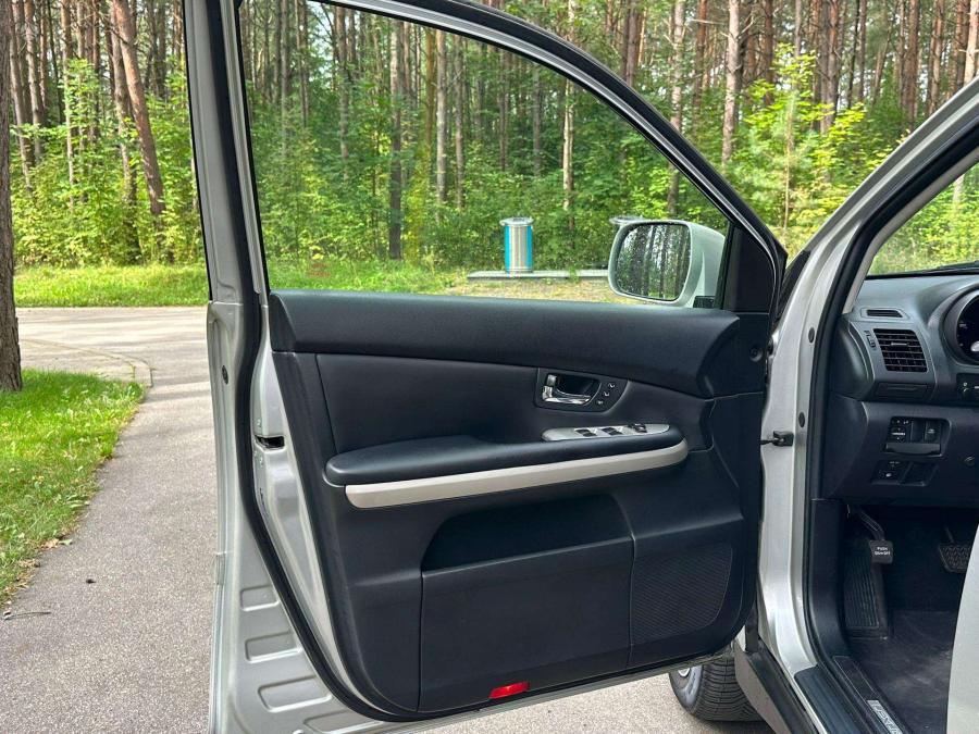 Pelēks Lexus RX 400h 2007 Viļņa, ar dzinēja tilpumu 3.31 L un nobraukumu 243 tūkst. km par 6700 €, foto 29 vietnē AUTOMOTO.COM.LV