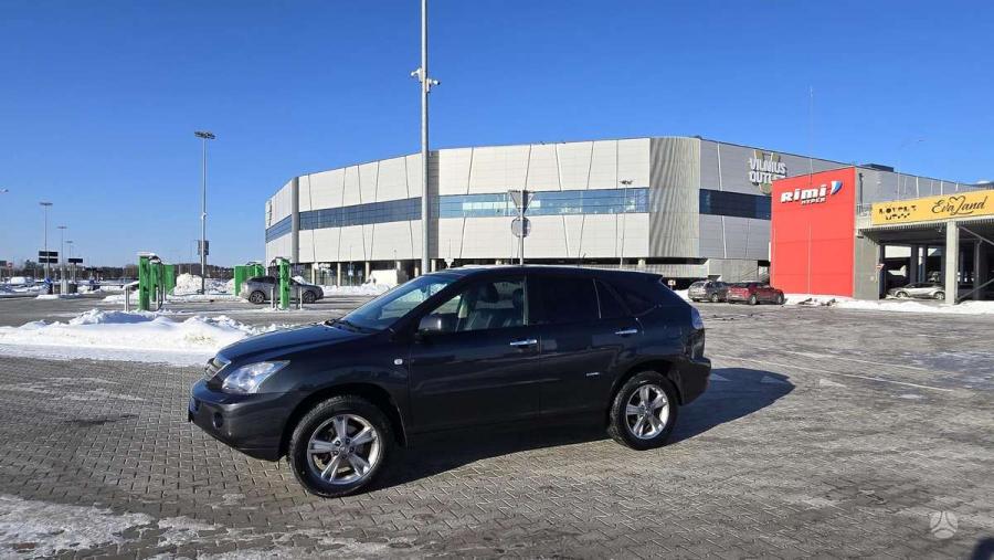 Grey Lexus RX 400h 2008 in Vilnius, with an engine capacity of 3.31 L and mileage of 265 thousand km for 7350 €, photo 1 on AUTOMOTO.COM.LV