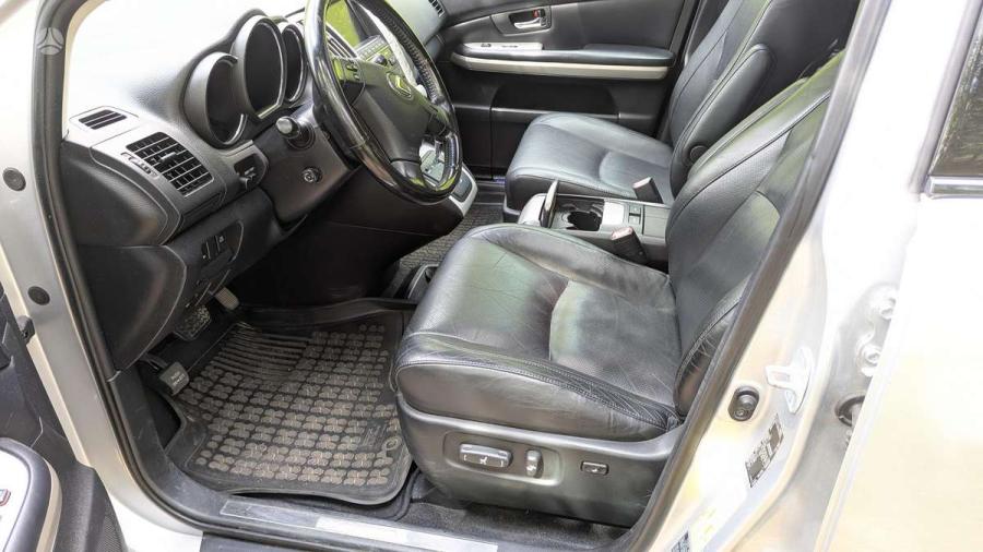 Pelēks Lexus RX 400h 2008 Šauļi, ar dzinēja tilpumu 3.30 L un nobraukumu 222 tūkst. km par 6200 €, foto 6 vietnē AUTOMOTO.COM.LV