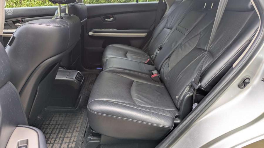 Pelēks Lexus RX 400h 2008 Šauļi, ar dzinēja tilpumu 3.30 L un nobraukumu 222 tūkst. km par 6200 €, foto 7 vietnē AUTOMOTO.COM.LV