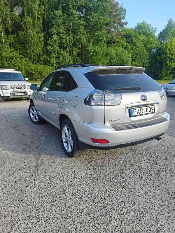 Pelēks Lexus RX 400h 2008 Viļņa, ar dzinēja tilpumu 3.31 L un nobraukumu 280 tūkst. km par 4500 €, foto 2 vietnē AUTOMOTO.COM.LV