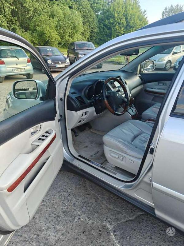 Pelēks Lexus RX 400h 2008 Viļņa, ar dzinēja tilpumu 3.31 L un nobraukumu 280 tūkst. km par 4500 €, foto 9 vietnē AUTOMOTO.COM.LV