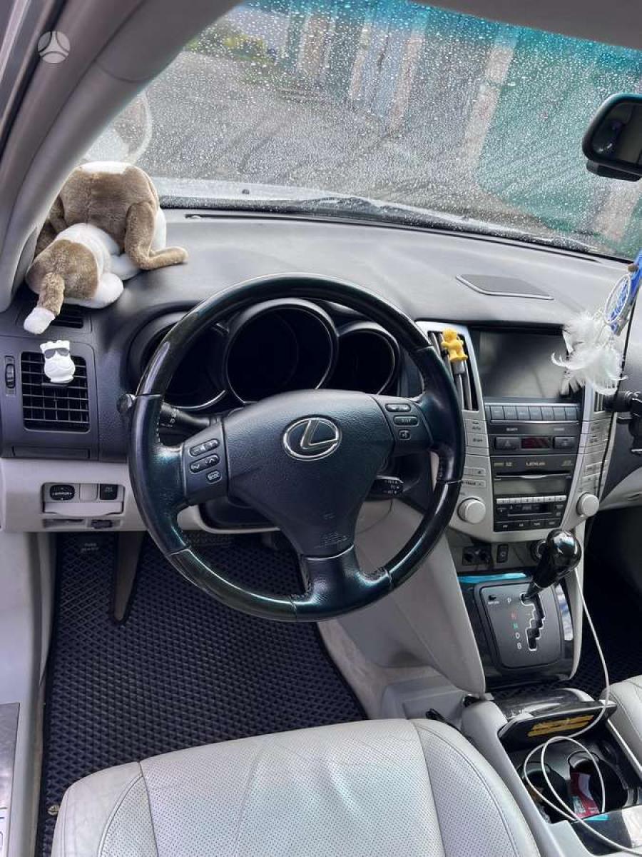 Grey Lexus RX 400h 2008 in Vilnius, with an engine capacity of 3.31 L and mileage of 285 thousand km for 5399 €, photo 24 on AUTOMOTO.COM.LV
