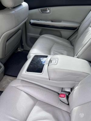 Grey Lexus RX 400h 2008 in Vilnius, with an engine capacity of 3.31 L and mileage of 285 thousand km for 5399 €, photo 32 on AUTOMOTO.COM.LV