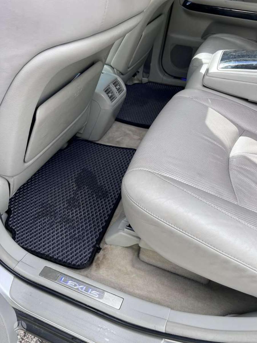Grey Lexus RX 400h 2008 in Vilnius, with an engine capacity of 3.31 L and mileage of 285 thousand km for 5399 €, photo 33 on AUTOMOTO.COM.LV