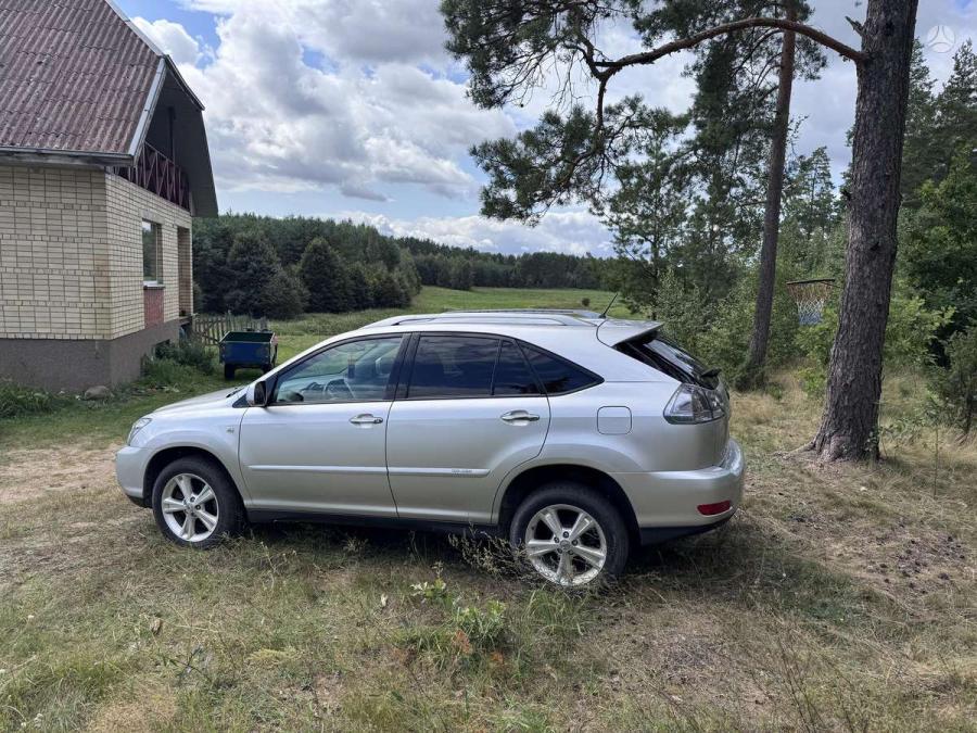 Pelēks Lexus RX 400h 2010 Trakai, ar dzinēja tilpumu 3.31 L un nobraukumu 400 tūkst. km par 7150 €, foto 1 vietnē AUTOMOTO.COM.LV