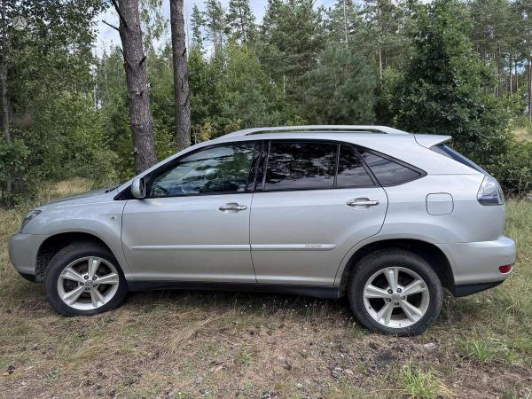 Pelēks Lexus RX 400h 2010 Trakai, ar dzinēja tilpumu 3.31 L un nobraukumu 400 tūkst. km par 7150 €, foto 3 vietnē AUTOMOTO.COM.LV