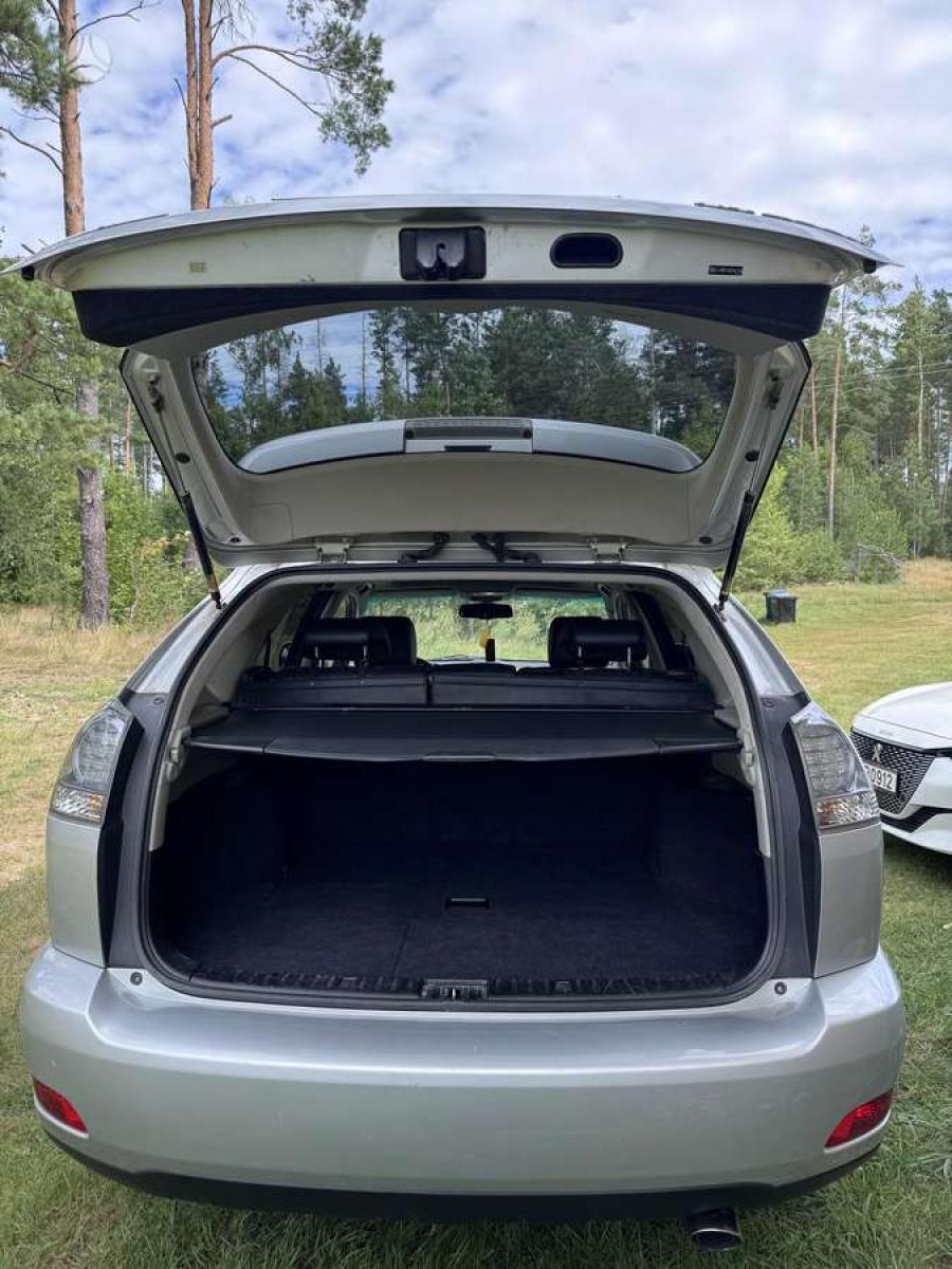 Pelēks Lexus RX 400h 2010 Trakai, ar dzinēja tilpumu 3.31 L un nobraukumu 400 tūkst. km par 7150 €, foto 12 vietnē AUTOMOTO.COM.LV