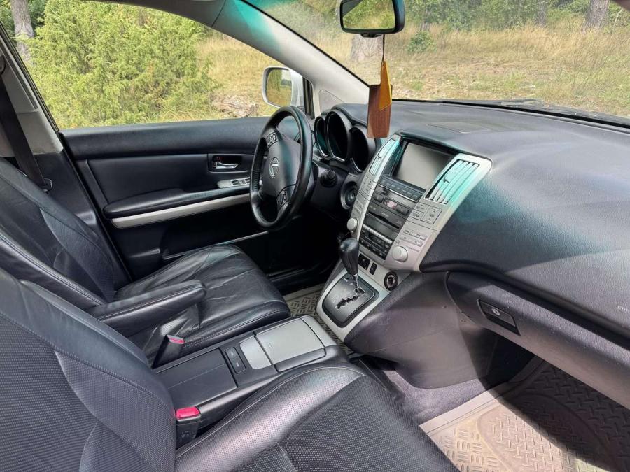Pelēks Lexus RX 400h 2010 Trakai, ar dzinēja tilpumu 3.31 L un nobraukumu 400 tūkst. km par 7150 €, foto 17 vietnē AUTOMOTO.COM.LV