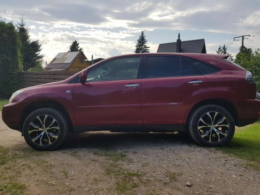 Red Lexus RX 400h 2008 in Vilnius, with an engine capacity of 3.31 L and mileage of 261 thousand km for 7500 €, photo 4 on AUTOMOTO.COM.LV