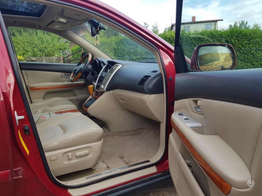 Red Lexus RX 400h 2008 in Vilnius, with an engine capacity of 3.31 L and mileage of 261 thousand km for 7500 €, photo 12 on AUTOMOTO.COM.LV