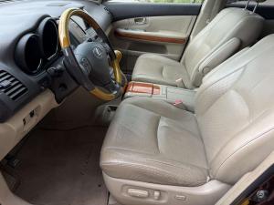 Red Lexus RX 400h 2008 in Vilnius, with an engine capacity of 3.31 L and mileage of 199 thousand km for 8999 €, photo 9 on AUTOMOTO.COM.LV