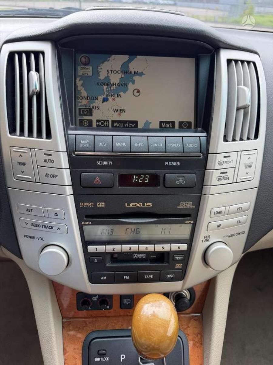 Red Lexus RX 400h 2008 in Vilnius, with an engine capacity of 3.31 L and mileage of 199 thousand km for 8999 €, photo 13 on AUTOMOTO.COM.LV
