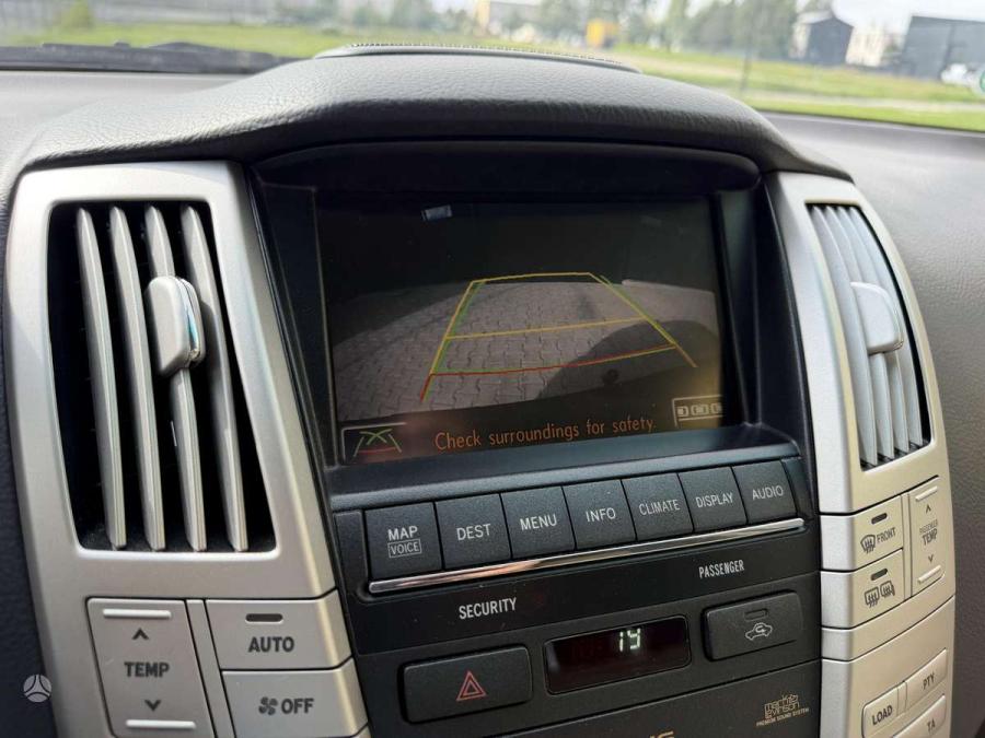 Red Lexus RX 400h 2008 in Vilnius, with an engine capacity of 3.31 L and mileage of 199 thousand km for 8999 €, photo 21 on AUTOMOTO.COM.LV