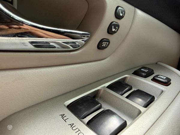 Violets Lexus RX 400h 2005 Viļņa, ar dzinēja tilpumu 0.00 L un nobraukumu 370 tūkst. km par 3500 €, foto 9 vietnē AUTOMOTO.COM.LV