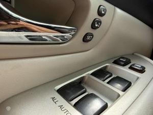 Violets Lexus RX 400h 2005 Viļņa, ar dzinēja tilpumu 0.00 L un nobraukumu 370 tūkst. km par 3500 €, foto 10 vietnē AUTOMOTO.COM.LV