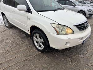 White Lexus RX 400h 2006 in Vilnius, with an engine capacity of 3.31 L and mileage of 272 thousand km for 3700 €, photo 5 on AUTOMOTO.COM.LV