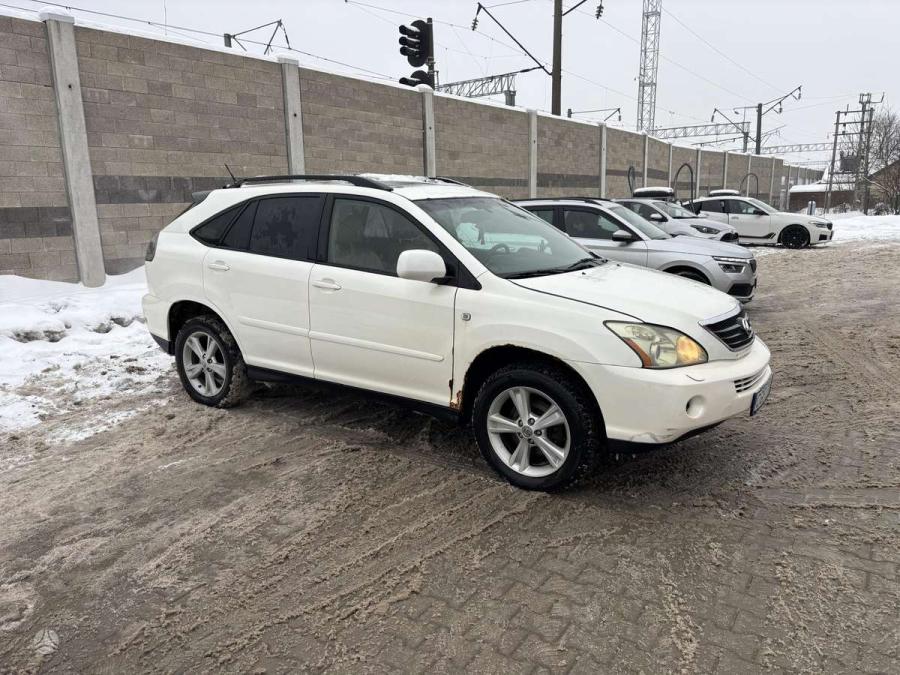 White Lexus RX 400h 2006 in Vilnius, with an engine capacity of 3.31 L and mileage of 272 thousand km for 3700 €, photo 6 on AUTOMOTO.COM.LV