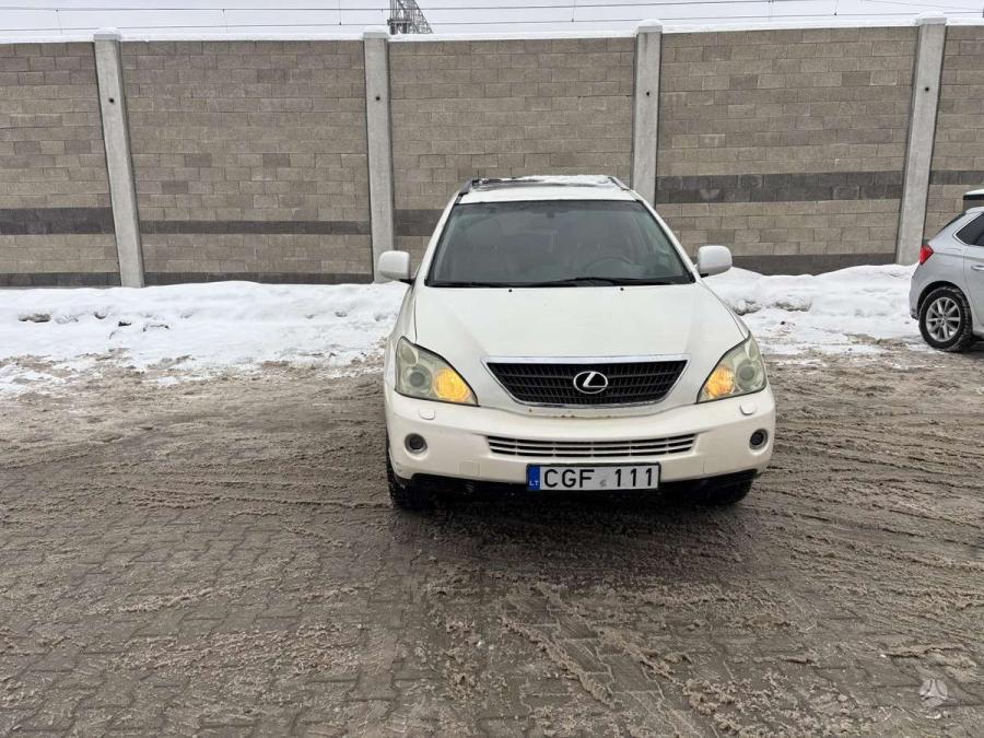 White Lexus RX 400h 2006 in Vilnius, with an engine capacity of 3.31 L and mileage of 272 thousand km for 3700 €, photo 8 on AUTOMOTO.COM.LV