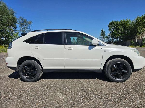 White Lexus RX 400h 2006 in Kaunas, with an engine capacity of 3.30 L and mileage of 361 thousand km for 4750 €, photo 7 on AUTOMOTO.COM.LV