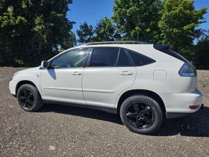 White Lexus RX 400h 2006 in Kaunas, with an engine capacity of 3.30 L and mileage of 361 thousand km for 4750 €, photo 15 on AUTOMOTO.COM.LV