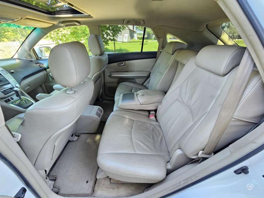 White Lexus RX 400h 2006 in Kaunas, with an engine capacity of 3.30 L and mileage of 361 thousand km for 4750 €, photo 31 on AUTOMOTO.COM.LV