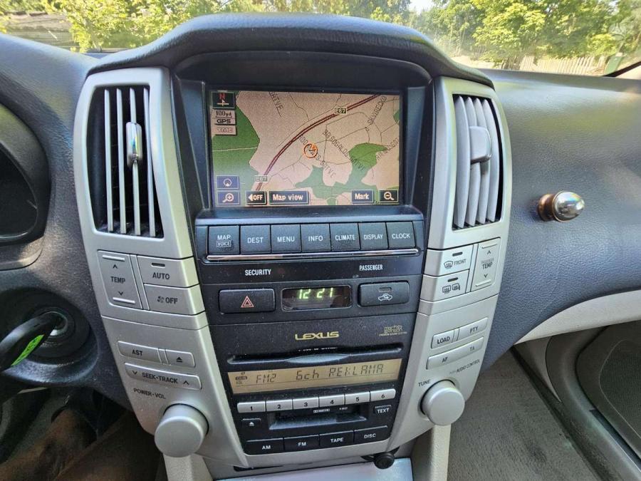 White Lexus RX 400h 2006 in Kaunas, with an engine capacity of 3.30 L and mileage of 361 thousand km for 4750 €, photo 36 on AUTOMOTO.COM.LV