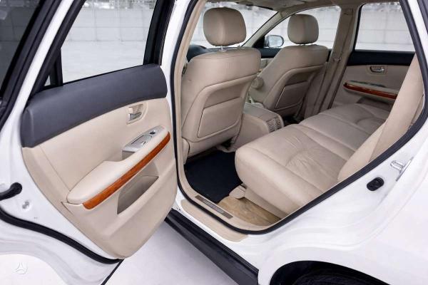 Balts Lexus RX 400h 2007 Viļņa, ar dzinēja tilpumu 3.30 L un nobraukumu 379 tūkst. km par 6900 €, foto 11 vietnē AUTOMOTO.COM.LV