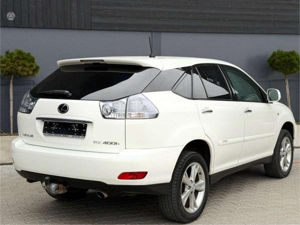 White Lexus RX 400h 2008 in Siauliai, with an engine capacity of 3.31 L and mileage of 267 thousand km for 7350 €, photo 4 on AUTOMOTO.COM.LV