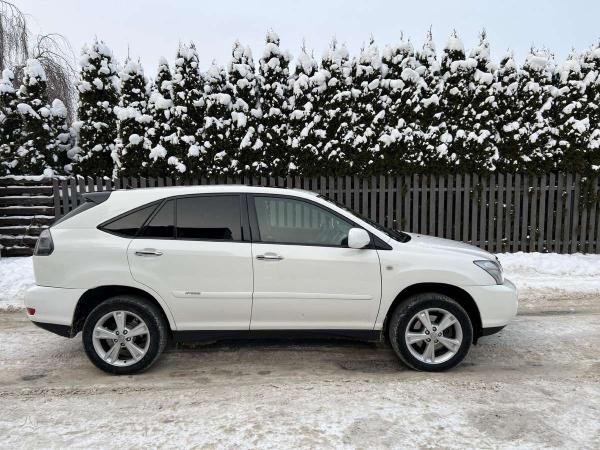 Balts Lexus RX 400h 2008 Viļņa, ar dzinēja tilpumu 3.31 L un nobraukumu 328 tūkst. km par 5999 €, foto 2 vietnē AUTOMOTO.COM.LV