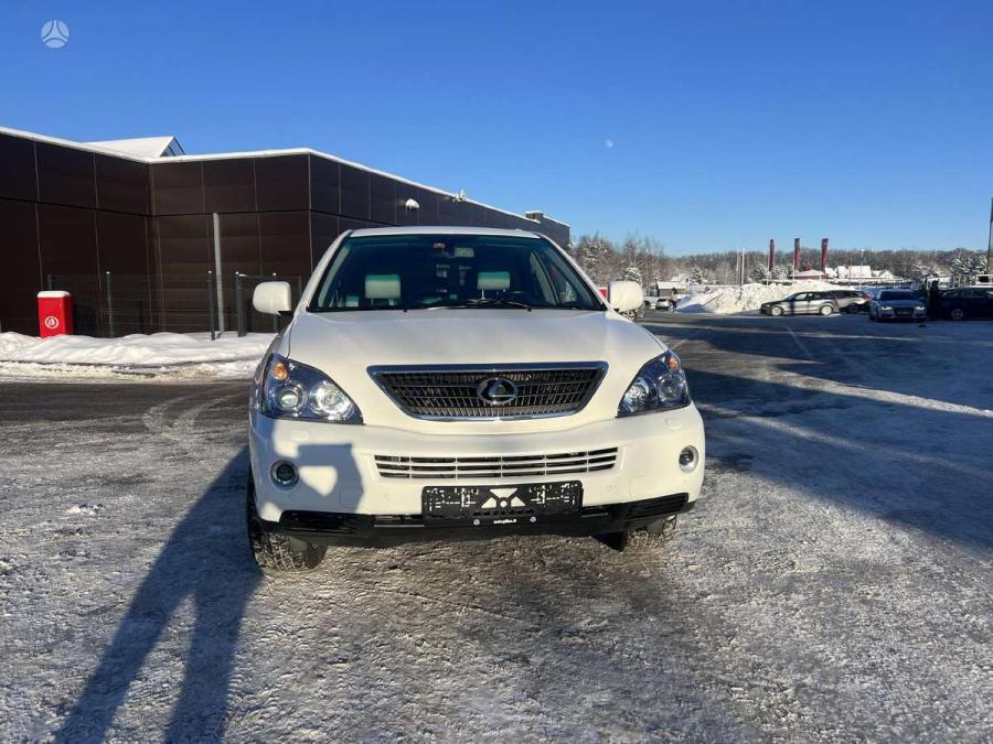 White Lexus RX 400h 2008 in Vilnius, with an engine capacity of 3.31 L and mileage of 314 thousand km for 7400 €, photo 3 on AUTOMOTO.COM.LV