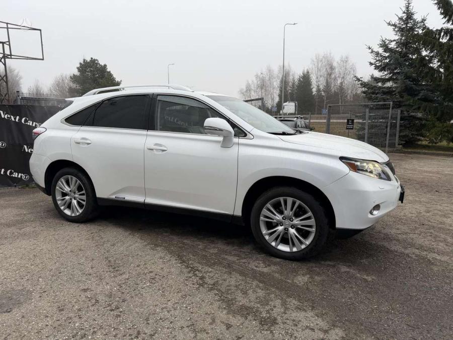 White Lexus RX 400h 2009 in Kaunas, with an engine capacity of 3.46 L and mileage of 265 thousand km for 9900 €, photo 3 on AUTOMOTO.COM.LV