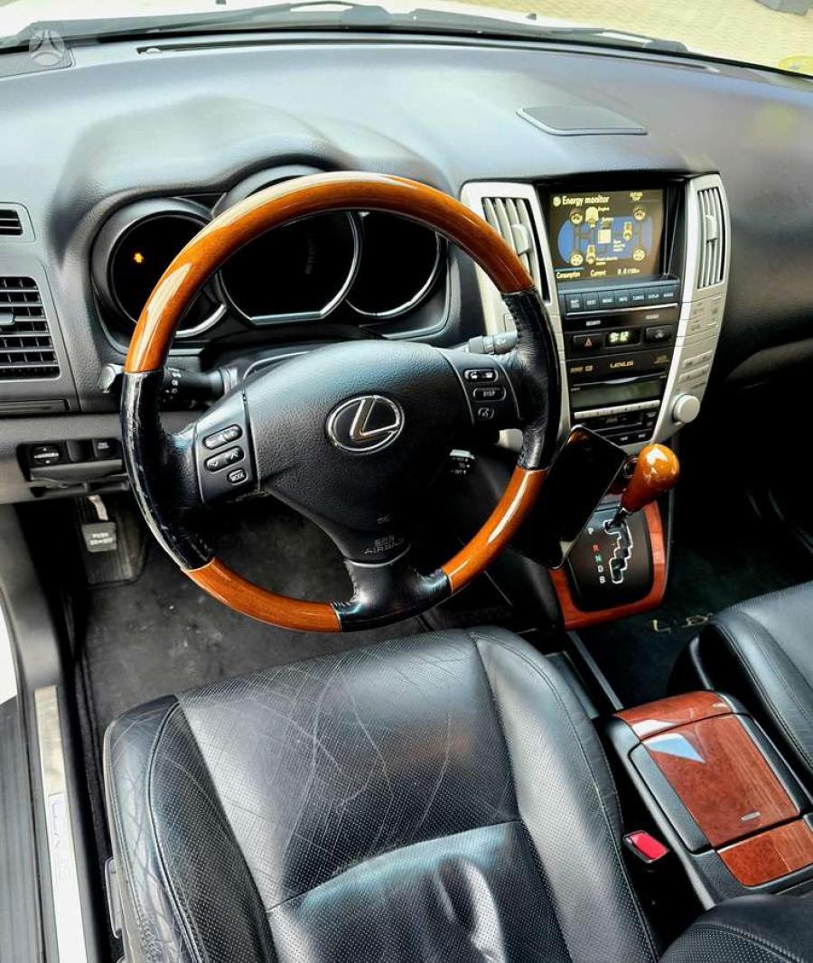Balts Lexus RX 400h 2009 Tauragė, ar dzinēja tilpumu 3.30 L un nobraukumu 301 tūkst. km par 7200 €, foto 24 vietnē AUTOMOTO.COM.LV